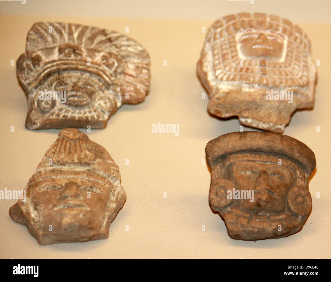 Pottery heads teotihuacan hi-res stock photography and images - Alamy