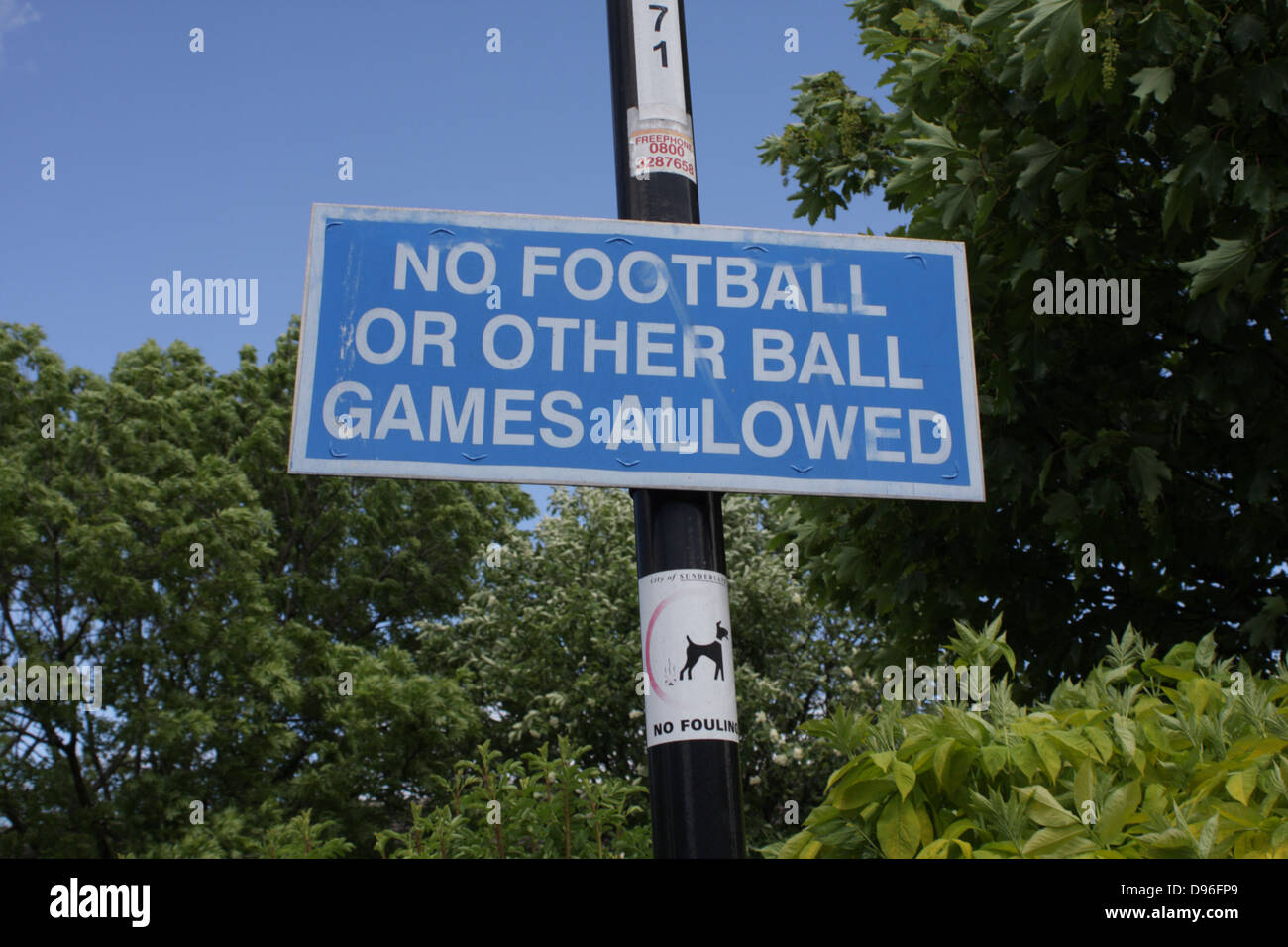 Football sign hi-res stock photography and images - Alamy