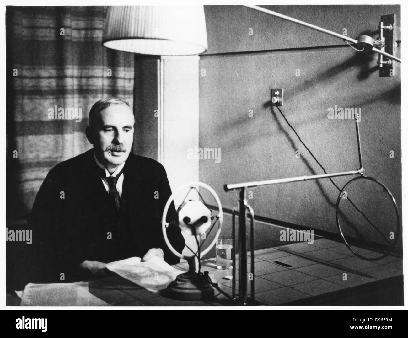 Ernest rutherford hi-res stock photography and images - Alamy