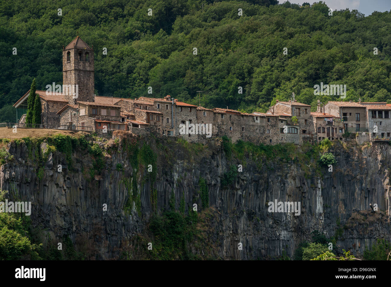The town of Castellfollit de la Roca, Landscape Stock Photo - Alamy