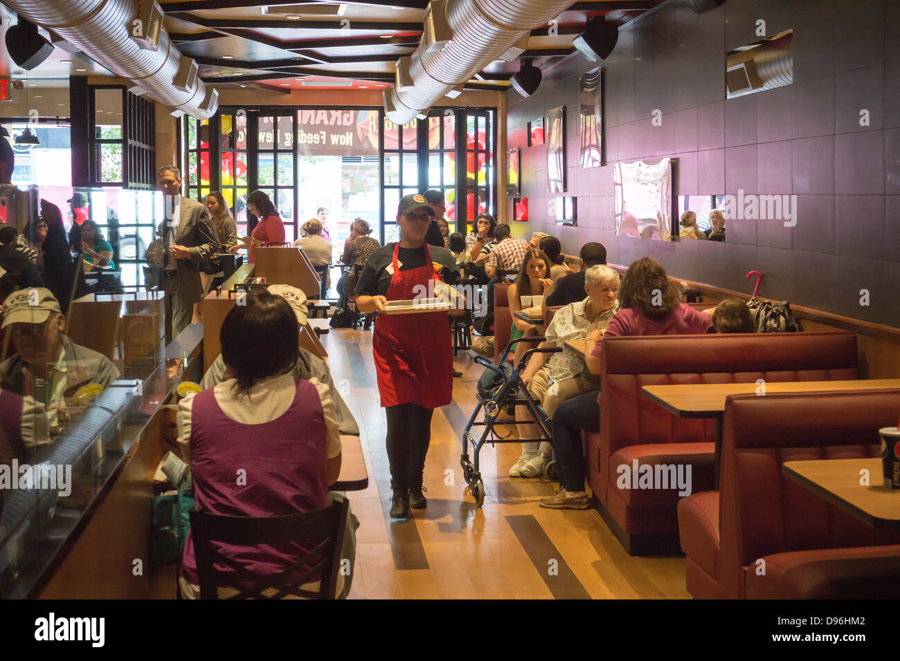 Burger lovers from far and wide descend on the new Fatburger restaurant ...