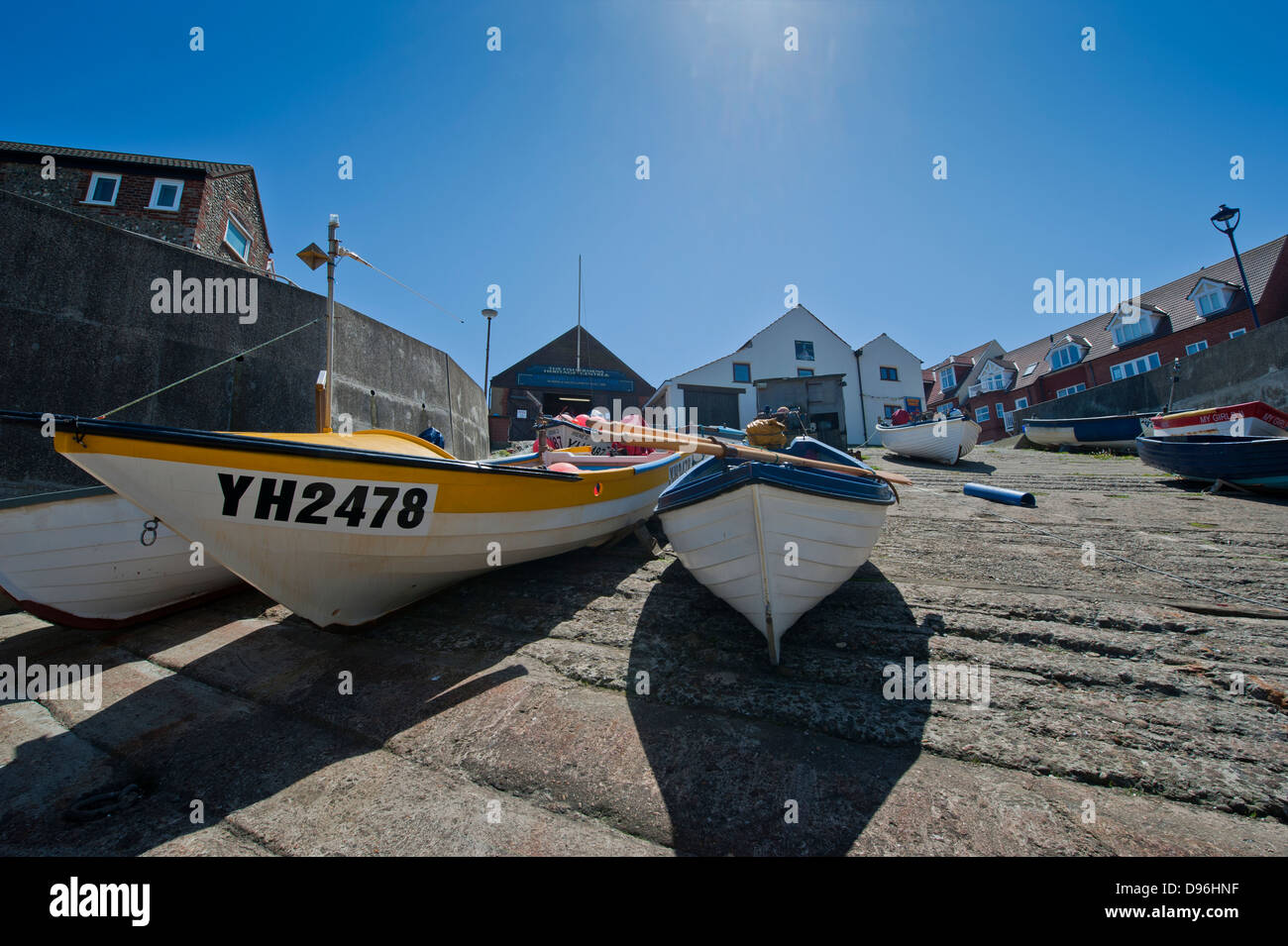 Boats in dry dock hi-res stock photography and images - Alamy