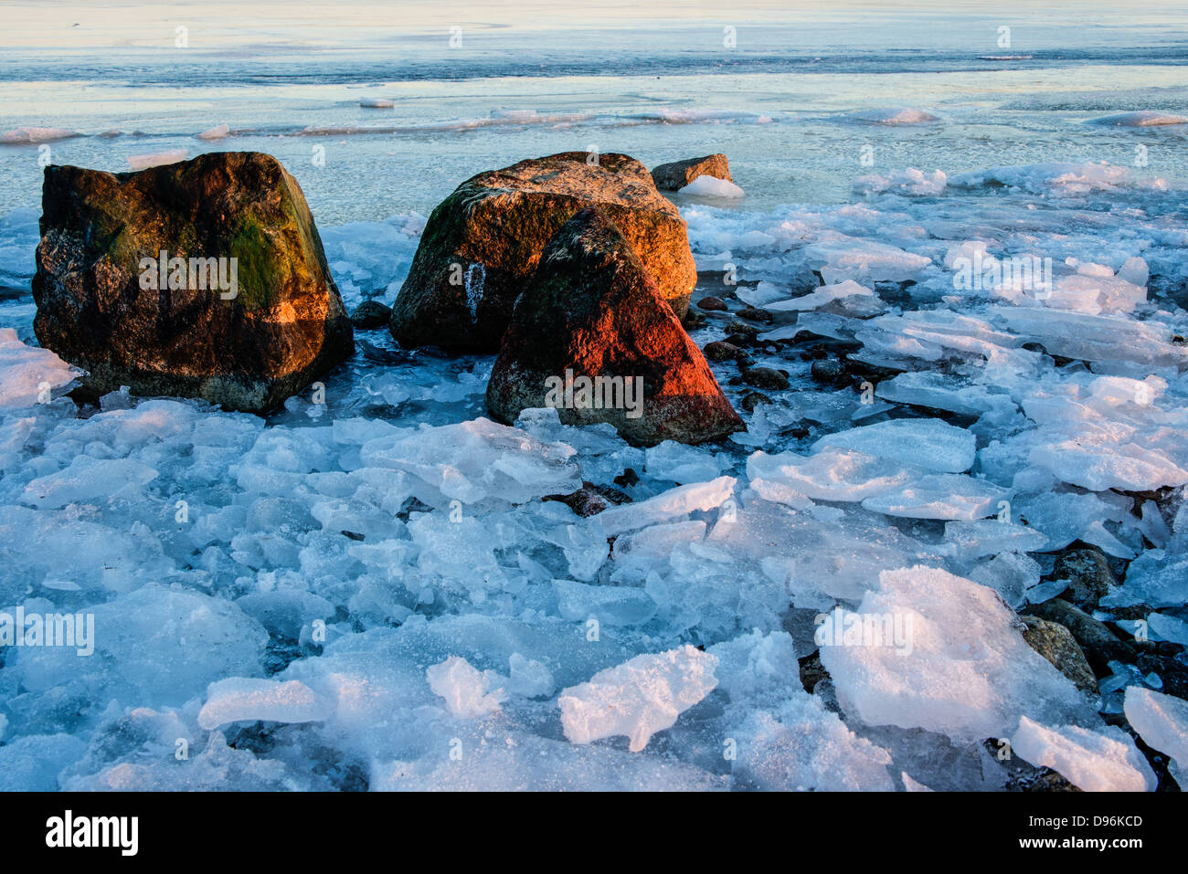 Frozen cracks hi-res stock photography and images - Alamy