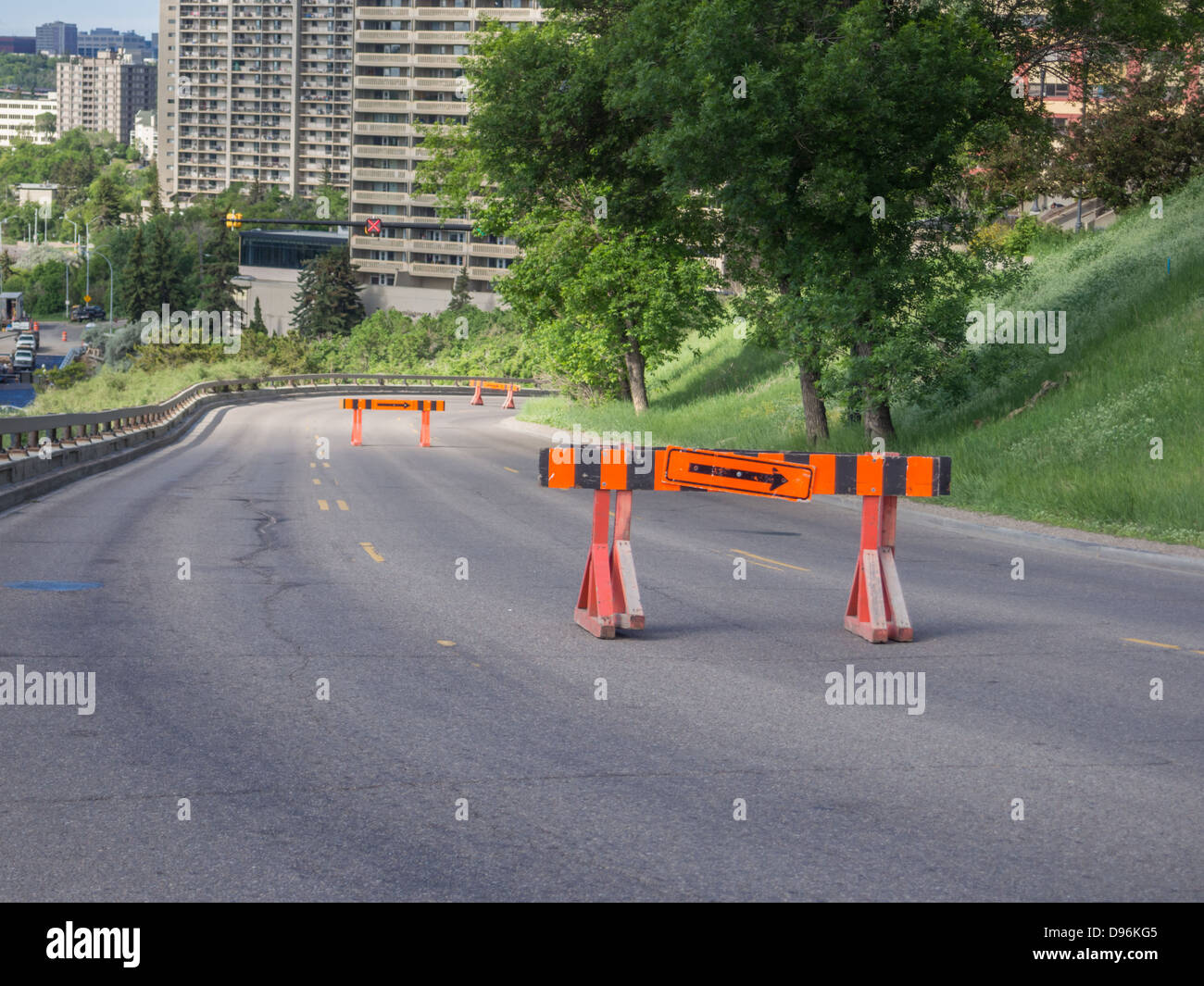 Road blocks hi-res stock photography and images - Alamy