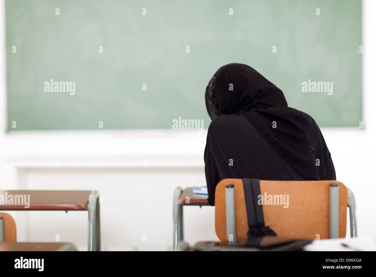 Muslim girl back view hi-res stock photography and images - Alamy