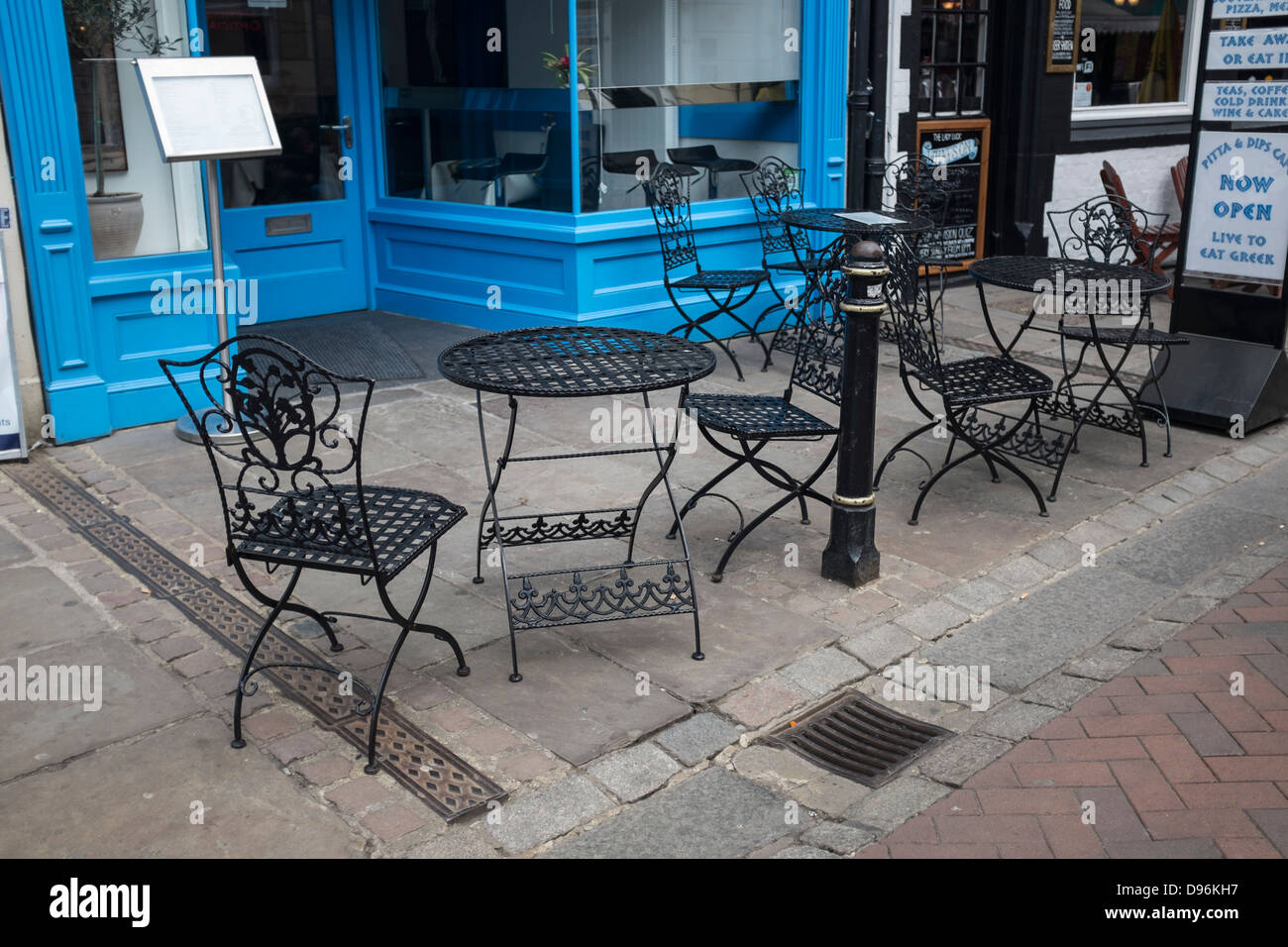 Traditional Pavement Cafe Furniture Stock Photo - Alamy