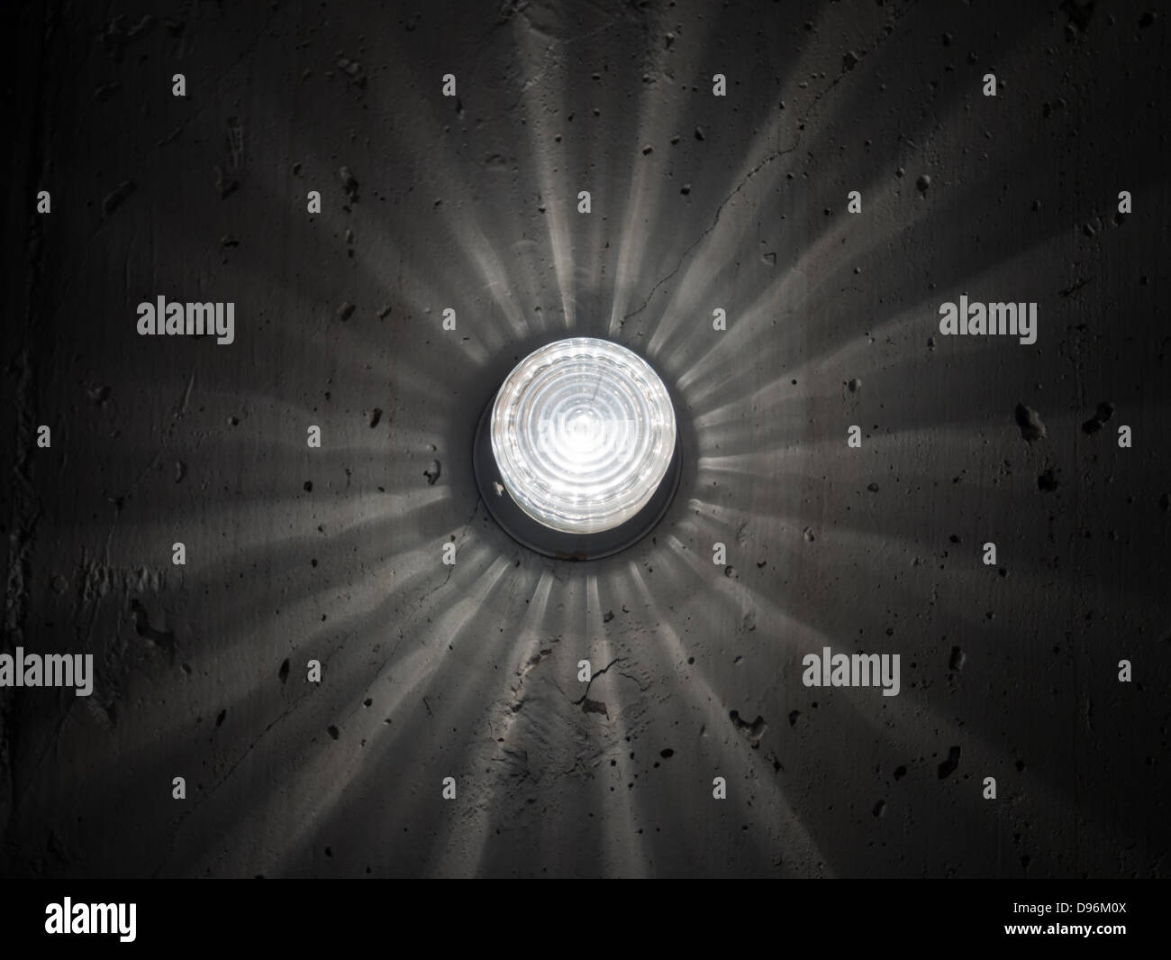 Star Light Bulb High Resolution Stock Photography and Images - Alamy
