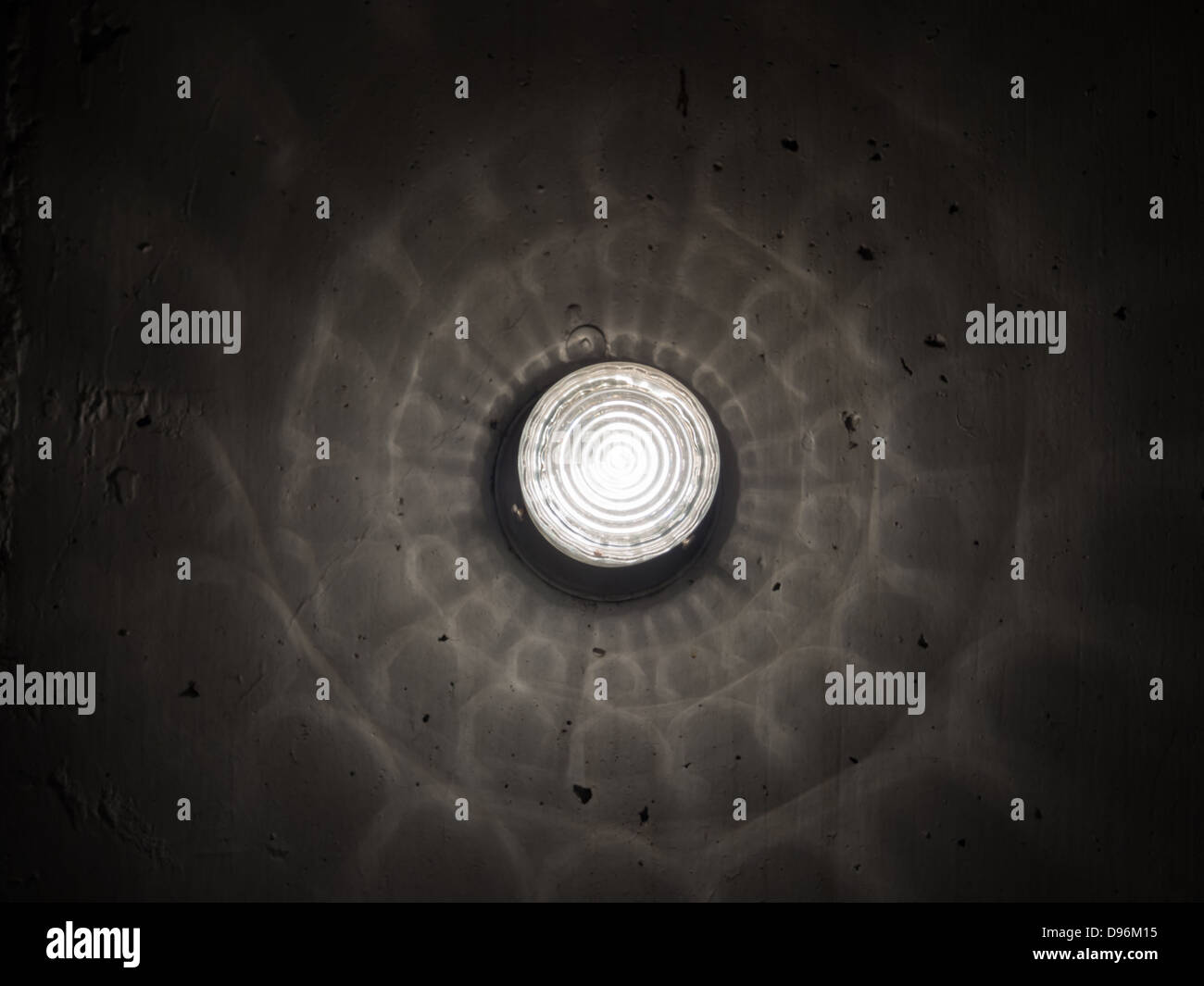 light spiral pattern around light bulb Stock Photo - Alamy