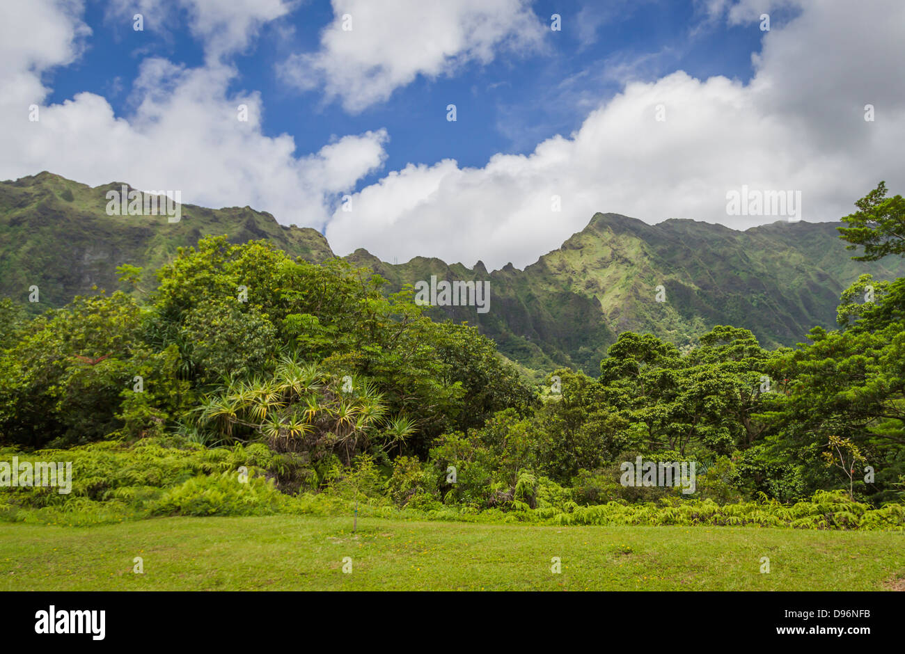 Koolau mountains hi-res stock photography and images - Alamy
