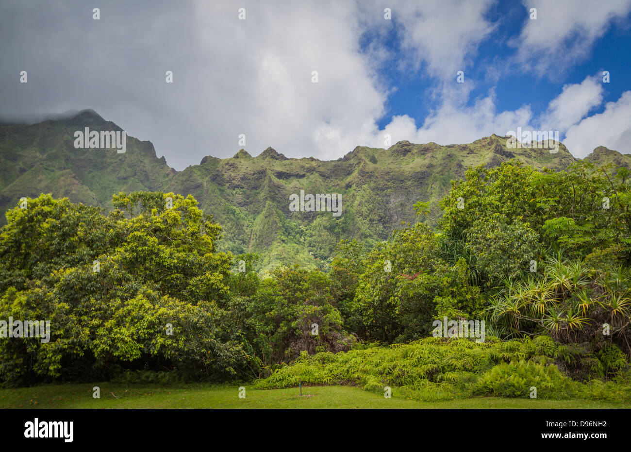 Koolau mountains kaneohe oahu hawaii usa hi-res stock photography and ...