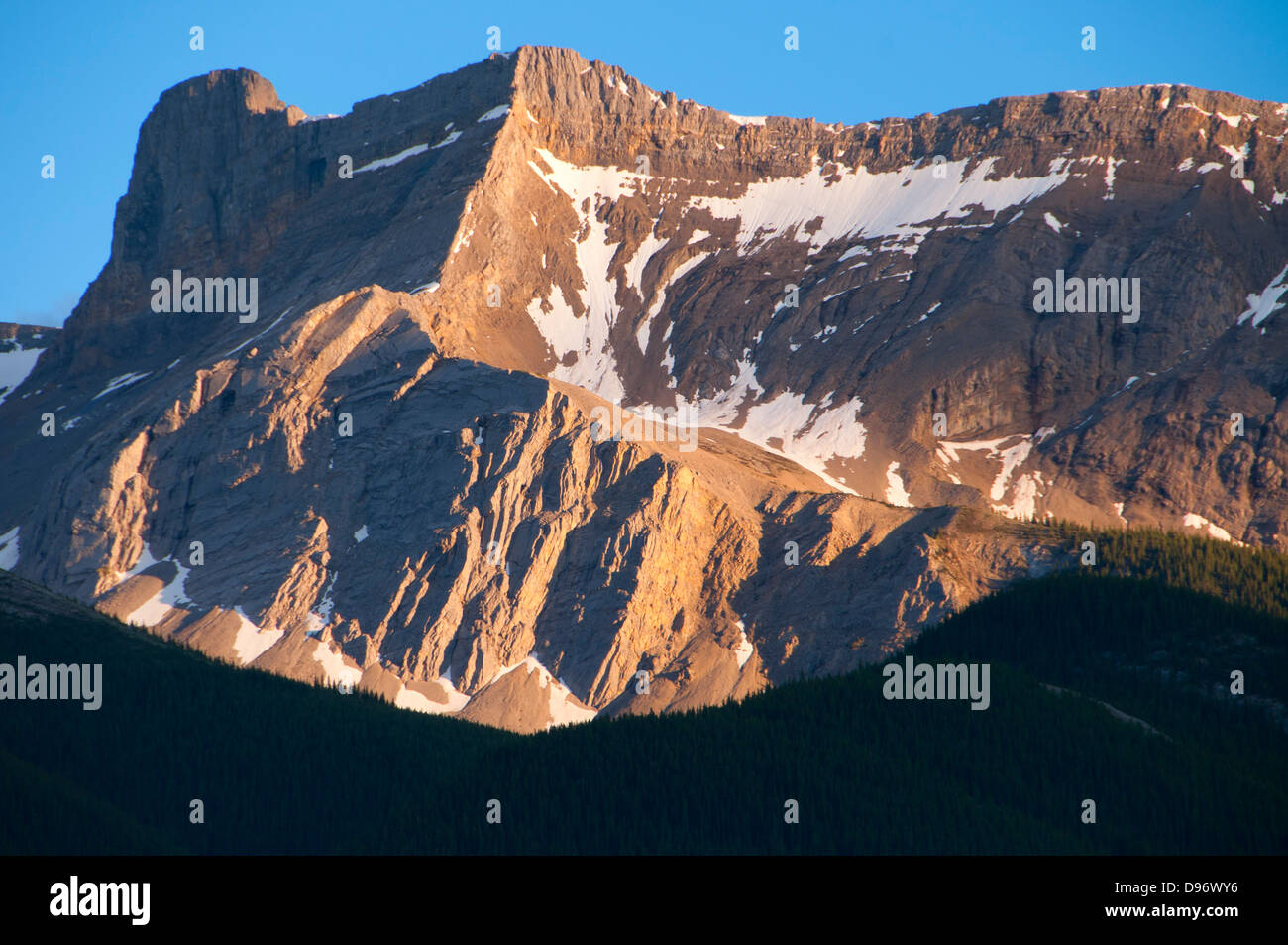 Jasper national park mountains hi-res stock photography and images - Alamy