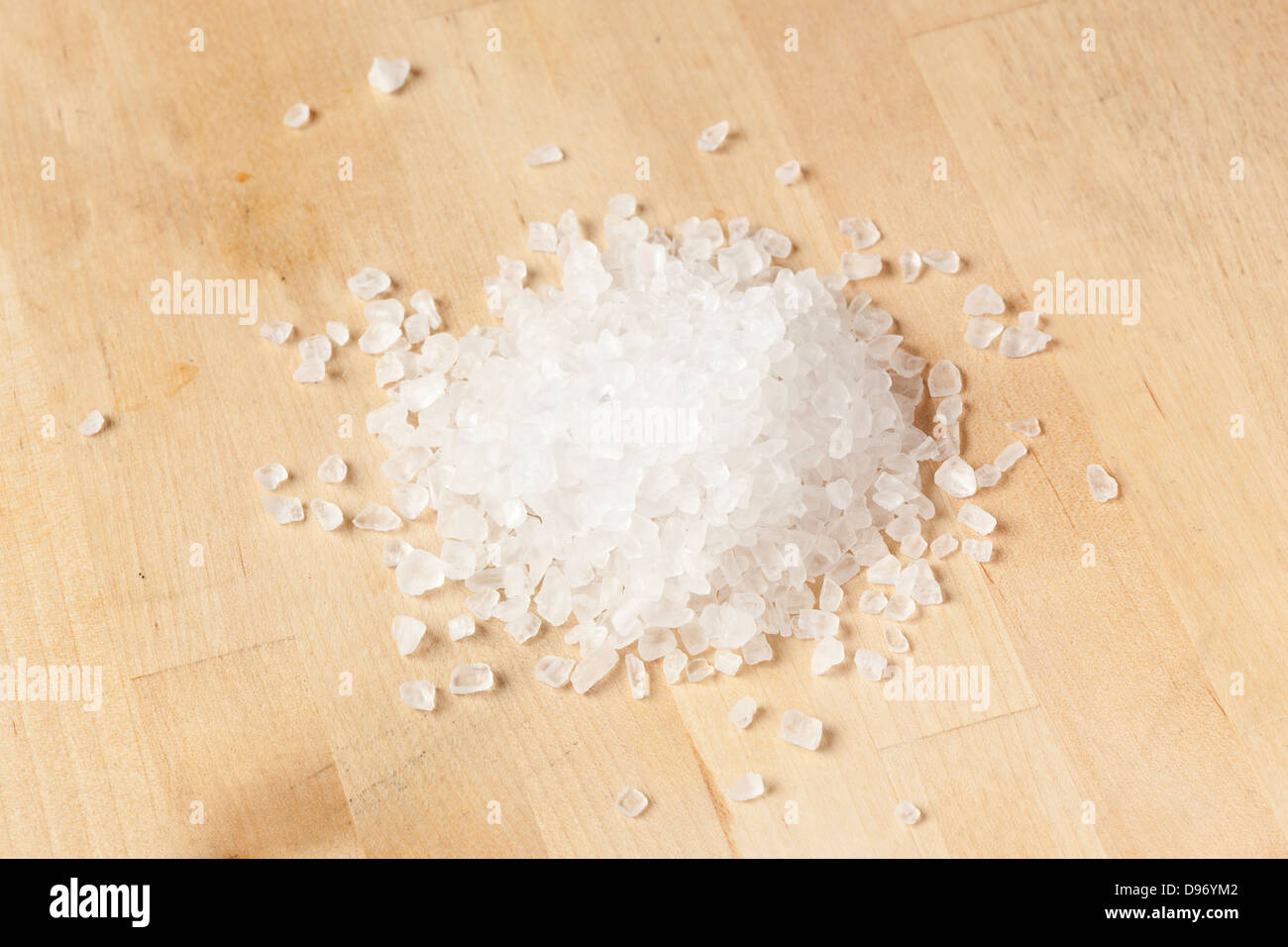 A pile of Pure White Sea salt for cooking Stock Photo - Alamy