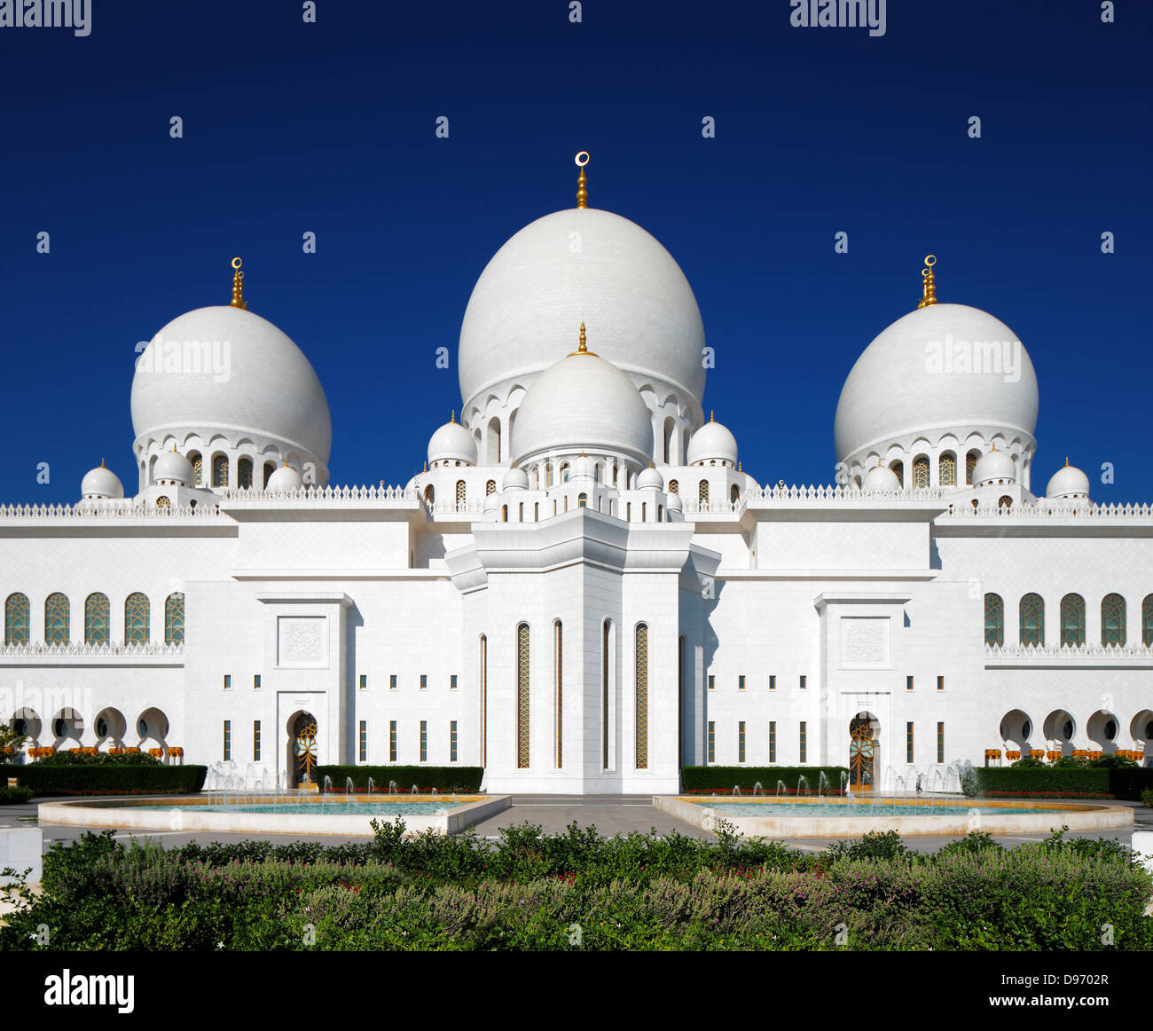 Sheikh Zayed Grand Mosque Abu Dhabi Is The Largest In The Uae And The