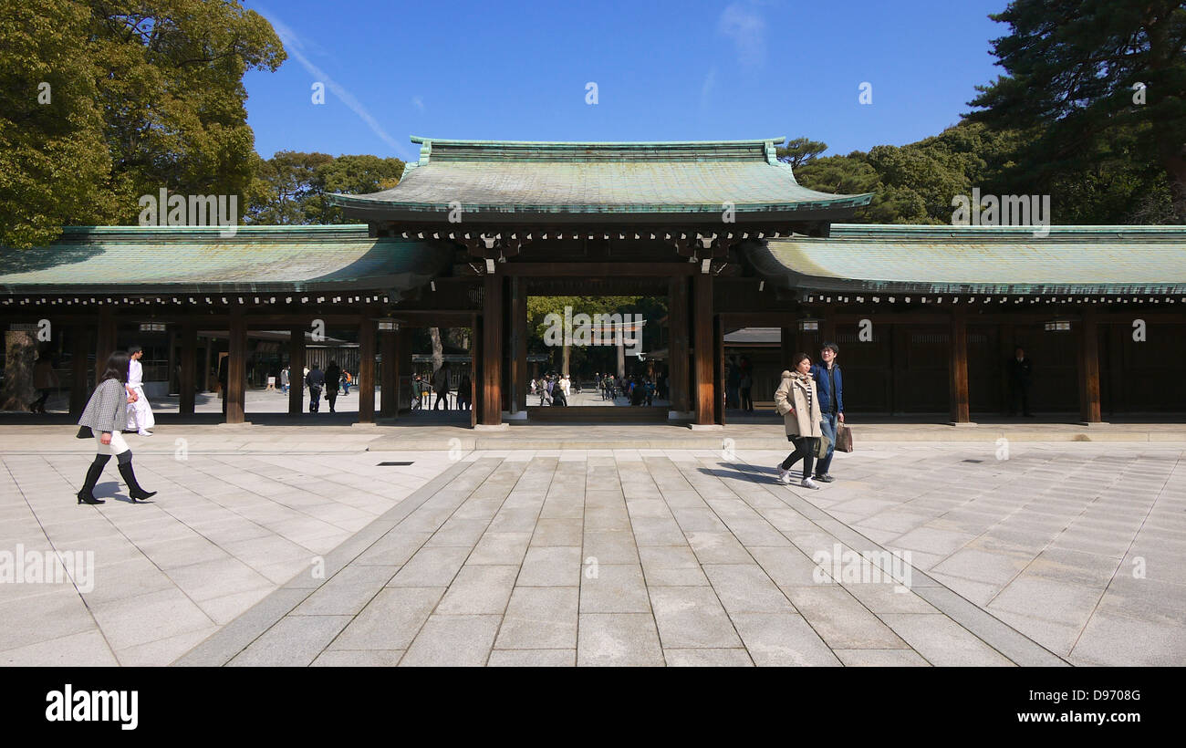 Meiji jingu ji shrine hi-res stock photography and images - Alamy