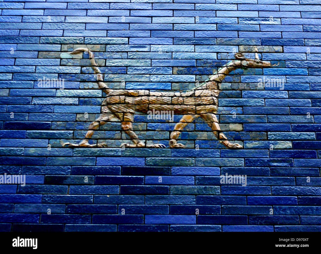 Babylon plus details showing palms hi-res stock photography and images ...