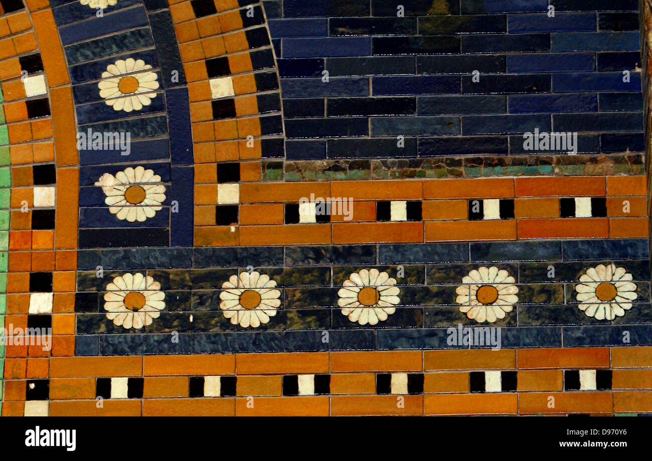 Babylon plus details showing palms hi-res stock photography and images ...