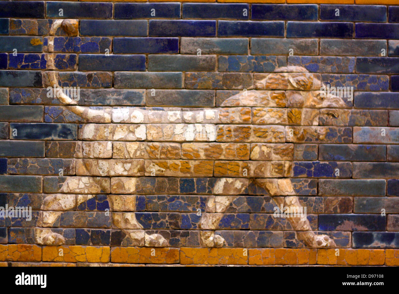 Babylon plus details showing palms hi-res stock photography and images ...