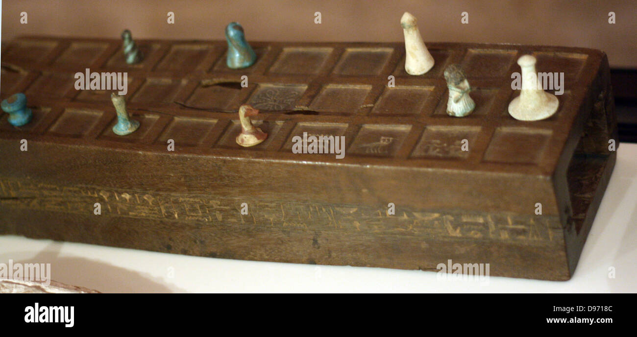 Senet hi-res stock photography and images - Alamy