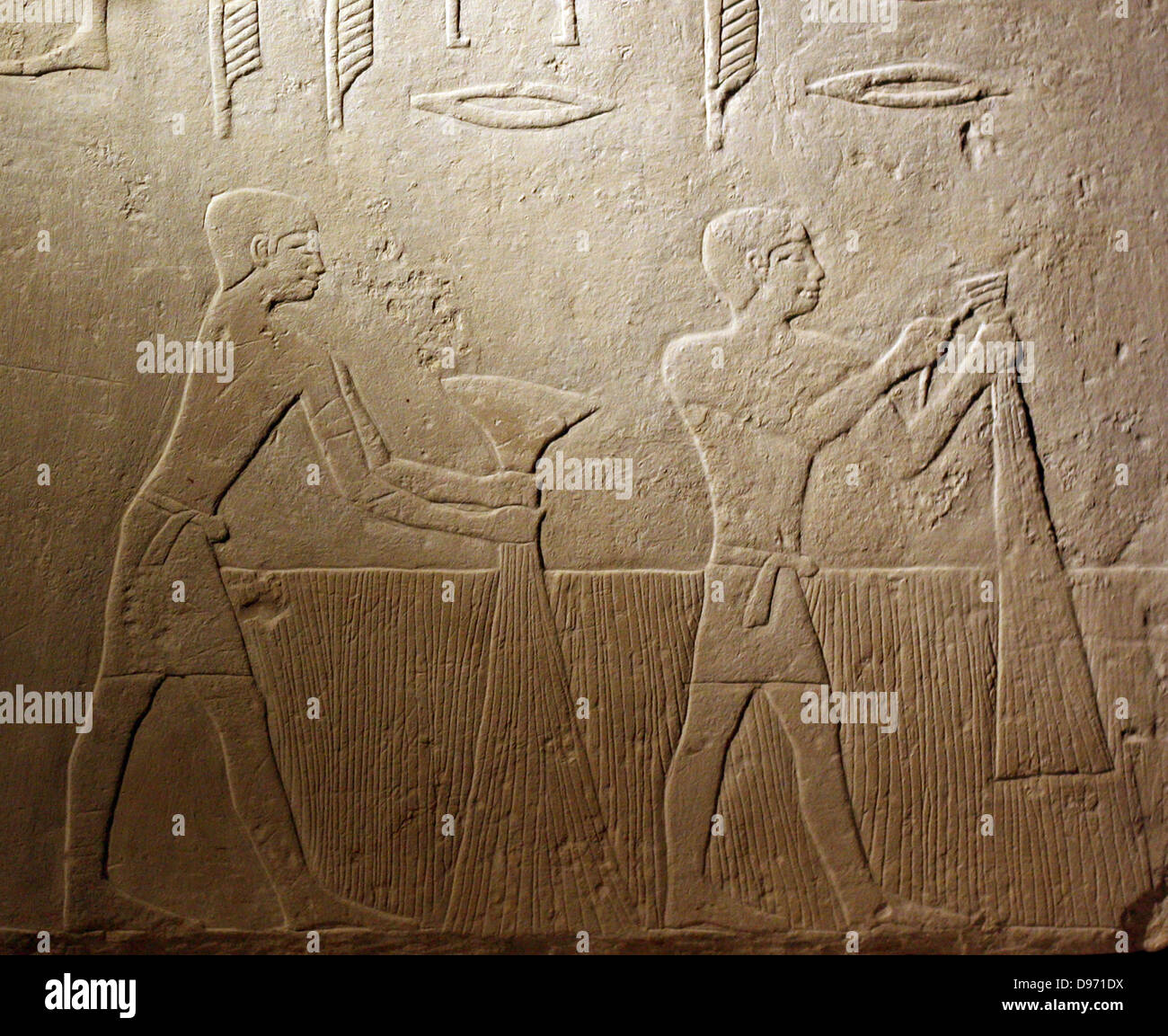 Tomb relief: Men harvesting in the presence of Hetepet (left) 6th ...