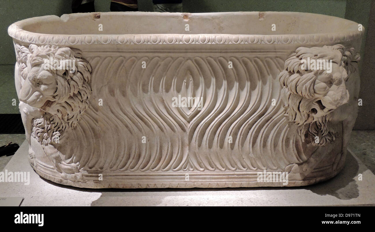Ancient roman sarcophagus hi-res stock photography and images - Alamy