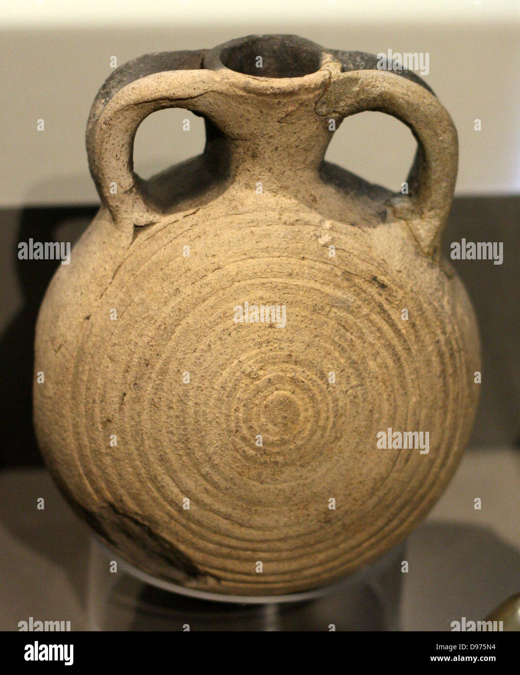 Drinking vessels hi-res stock photography and images - Alamy