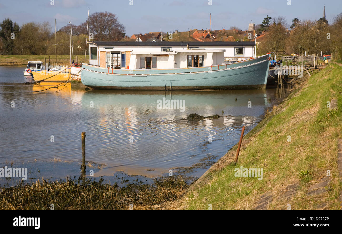 Houseboat on River Deben at Melton, Suffolk, England Stock Photo - Alamy