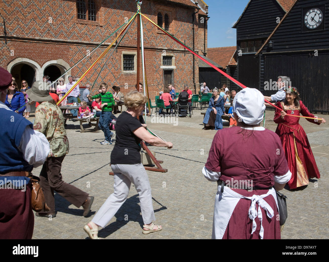 Uk May Day Dance Pole High Resolution Stock Photography and Images - Alamy