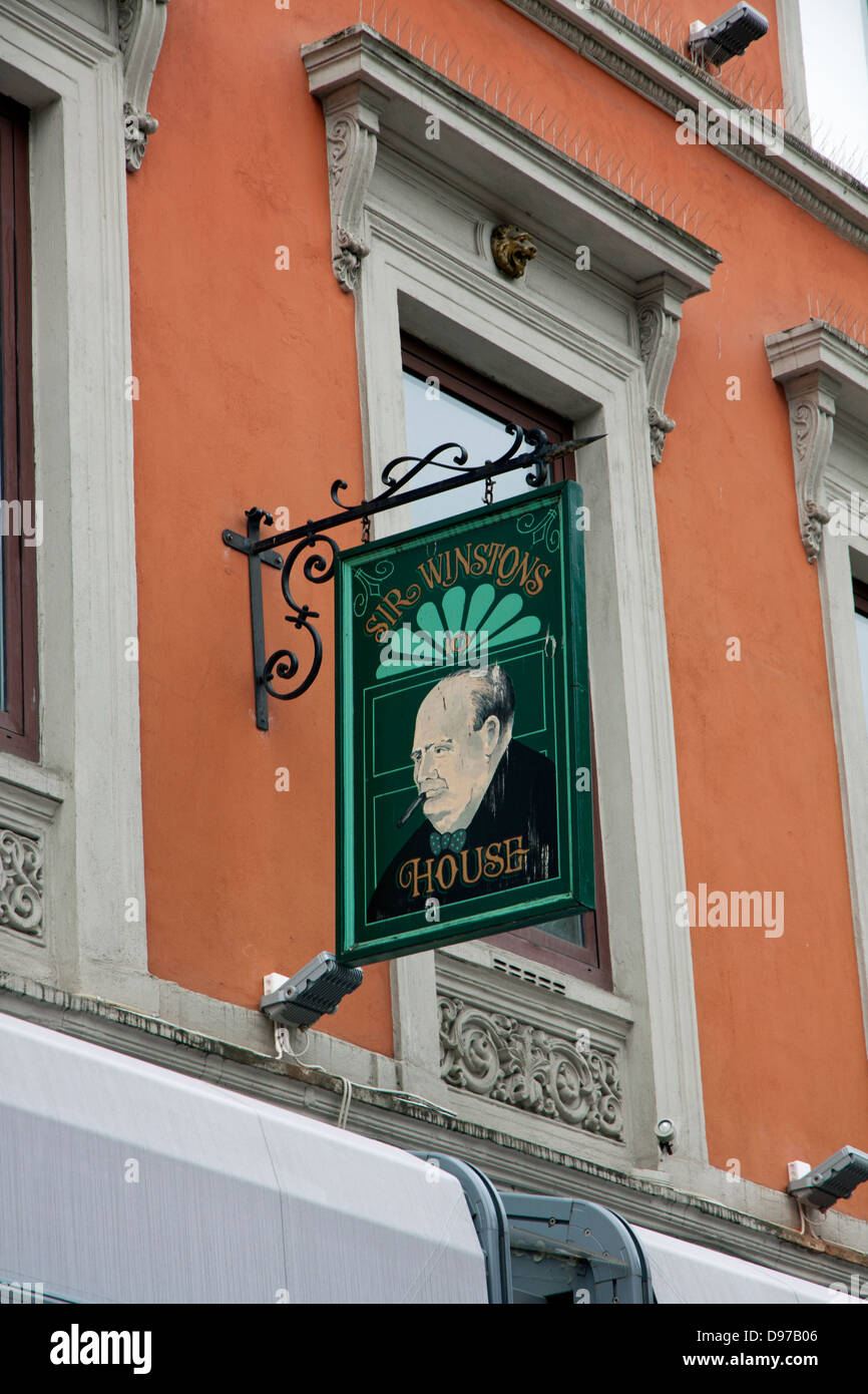 Sir Winston Pub and Piano Bar in Oslo Norway Stock Photo - Alamy