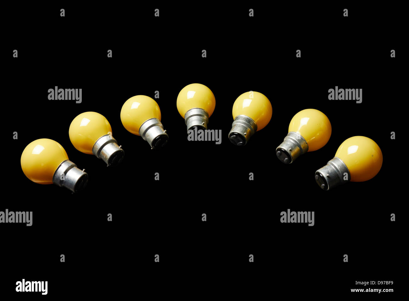 Row of lightbulbs hi-res stock photography and images - Alamy