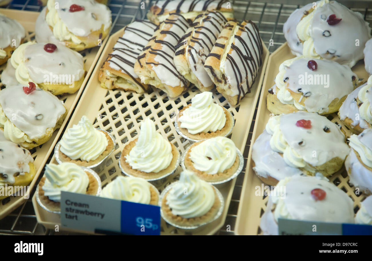 Sweet pastries in bakery hi-res stock photography and images - Alamy
