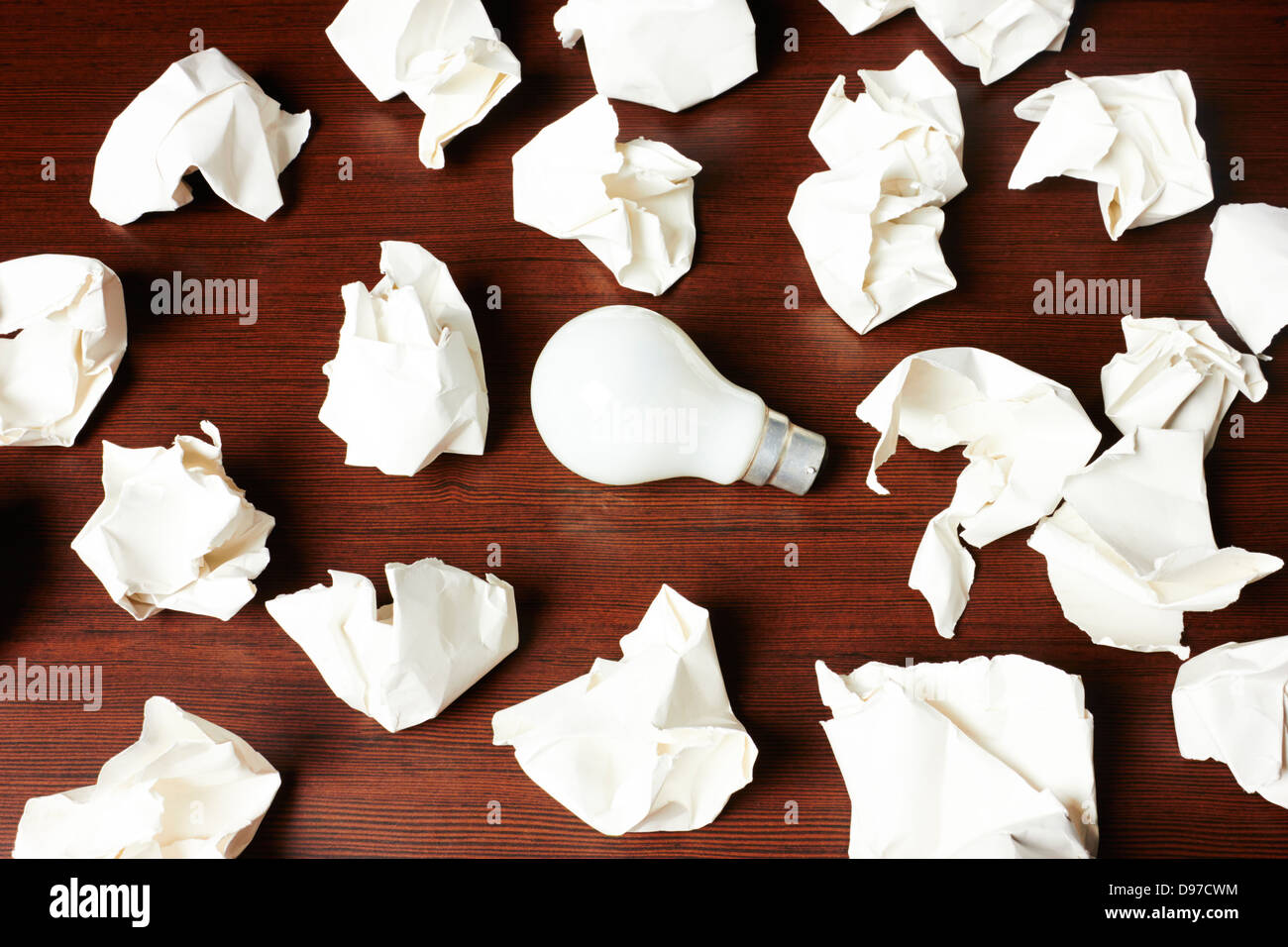 Crumpled paper bulbs hi-res stock photography and images - Alamy