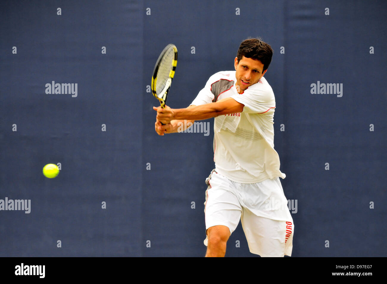 Queens club, london tennis court hi-res stock photography and images ...