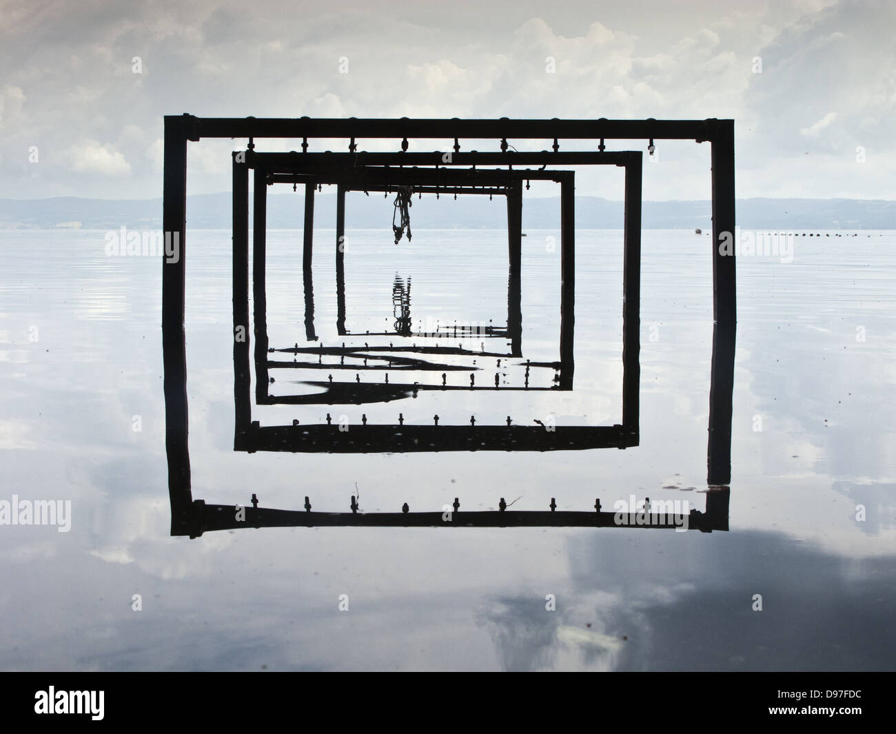 Strange effect of water hi-res stock photography and images - Alamy