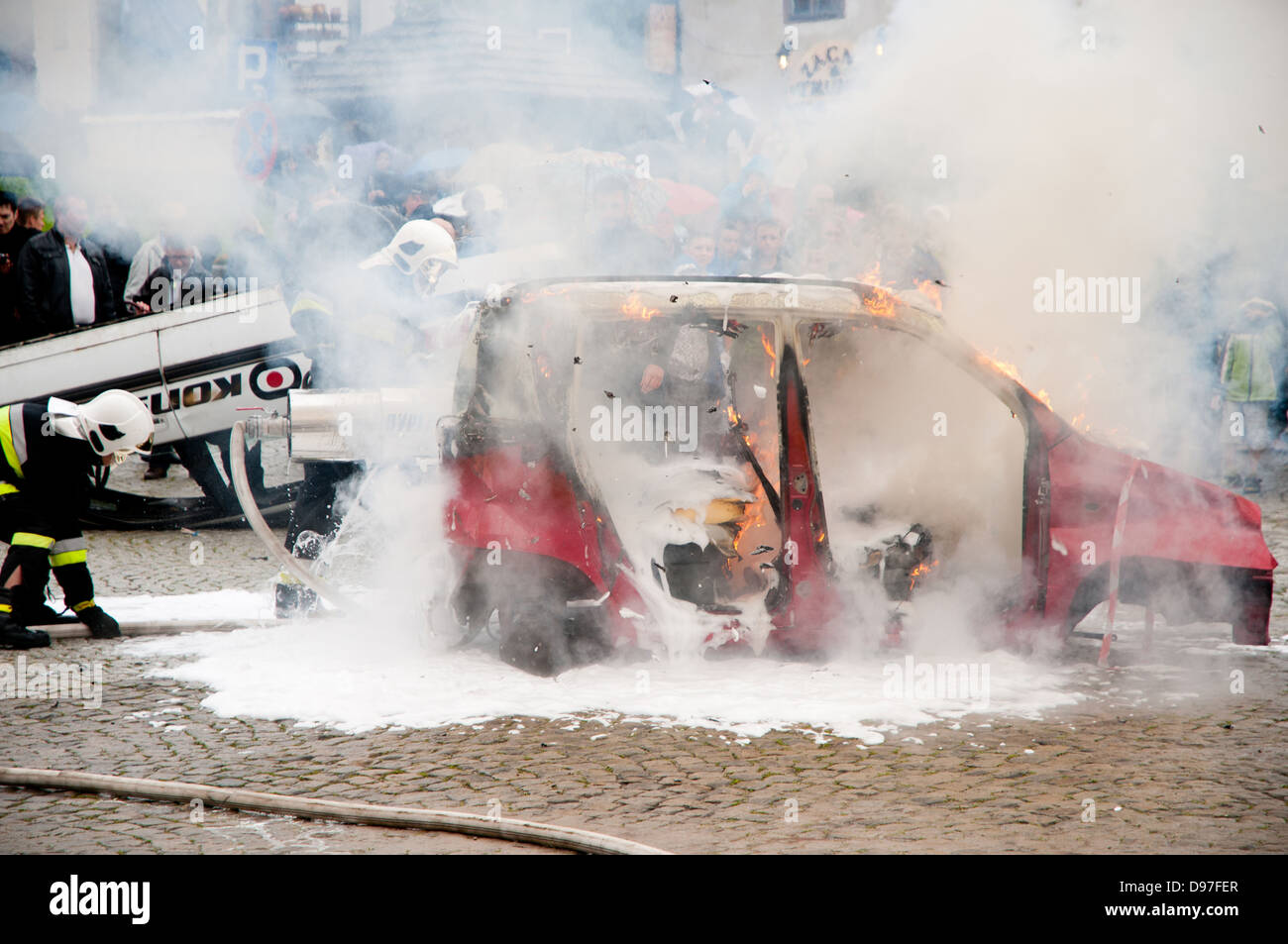 Car smoke hi-res stock photography and images - Alamy