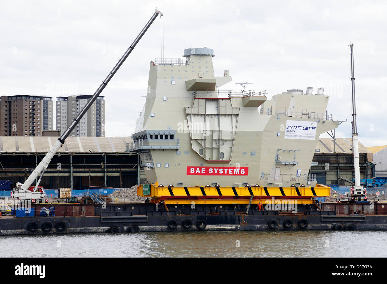 Rosyth shipyard hi-res stock photography and images - Alamy