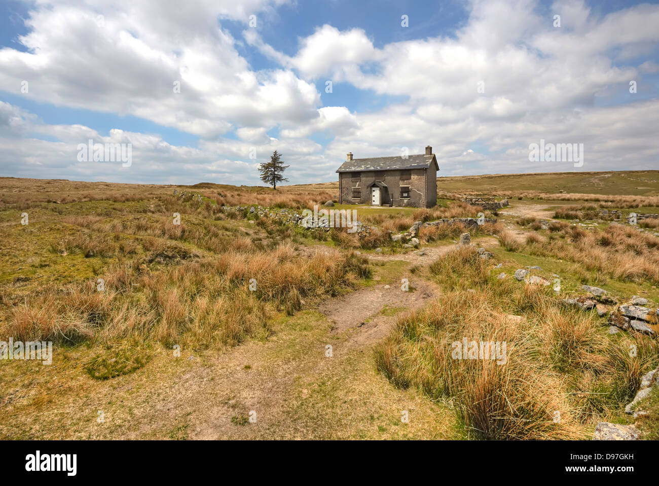 Deserted farm house hi-res stock photography and images - Alamy