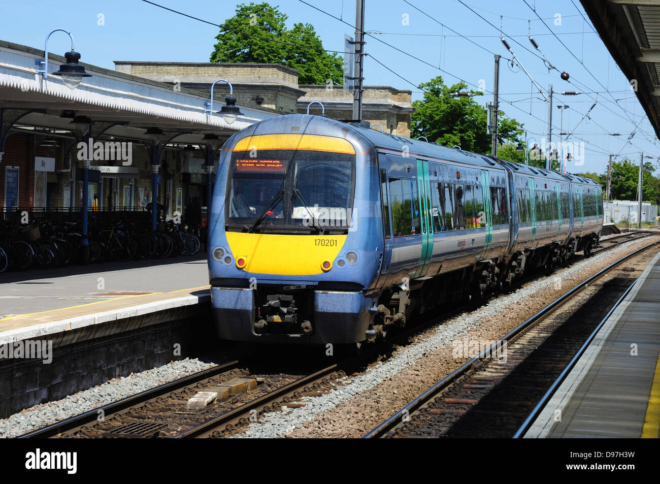 Ely railway station - Class 170 Turbostar DMU 170201 in Platform 1 ...