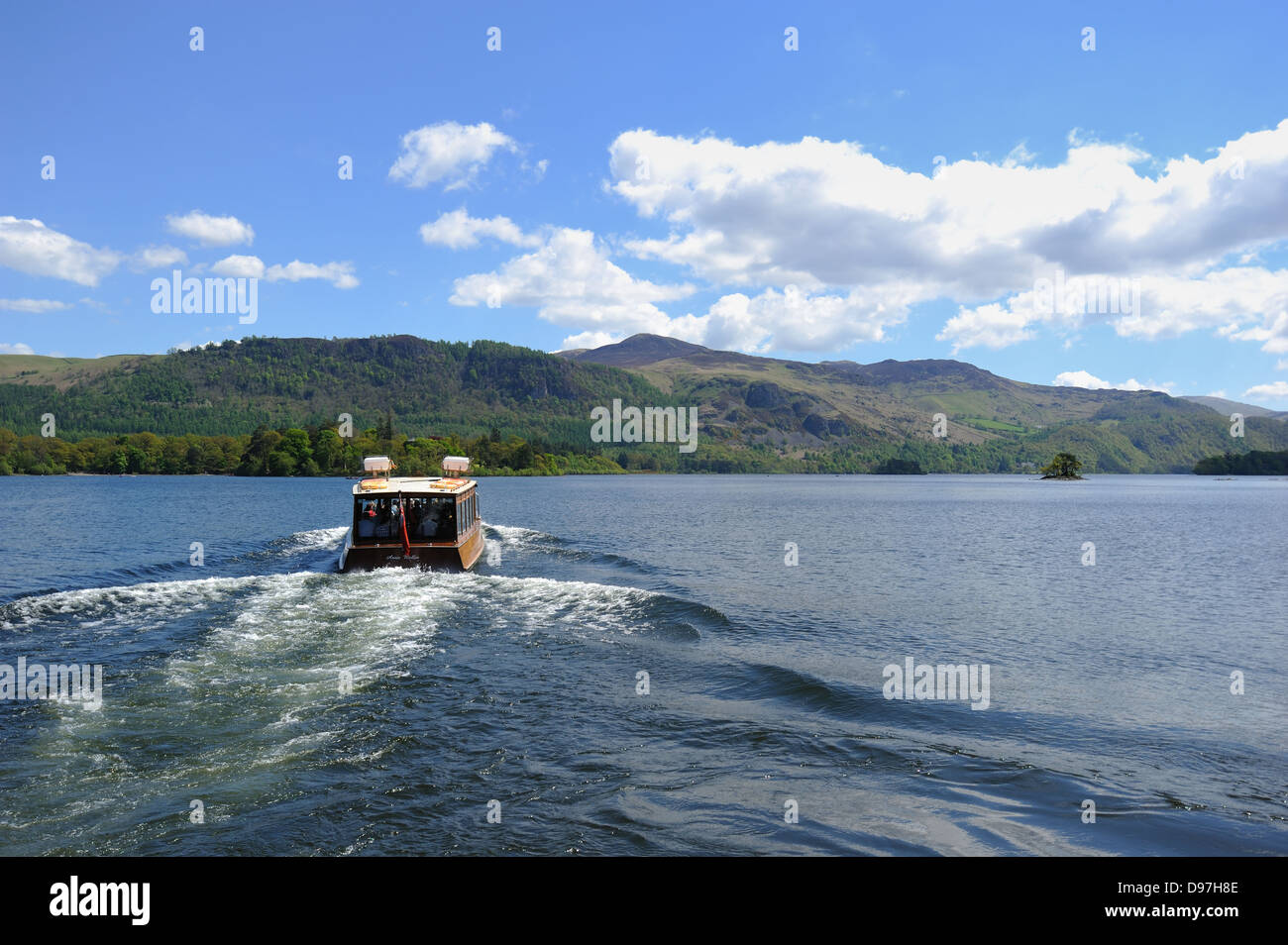 The Lake ferry on Derwentwater ,Cumbria Stock Photo - Alamy