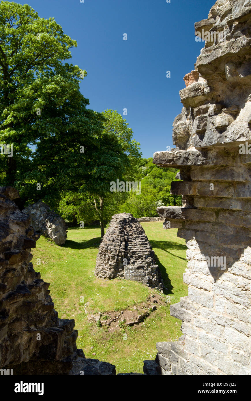 St quentins castle ruins hi-res stock photography and images - Alamy