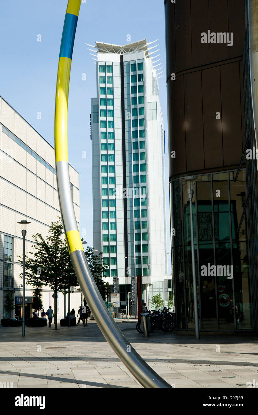 "alliance" sculpture by Jean-Bernard Metais outside the central library ...