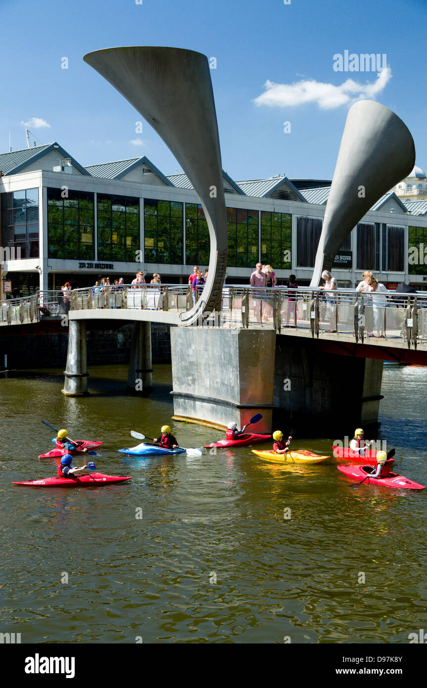 Narrow quay hi-res stock photography and images - Alamy