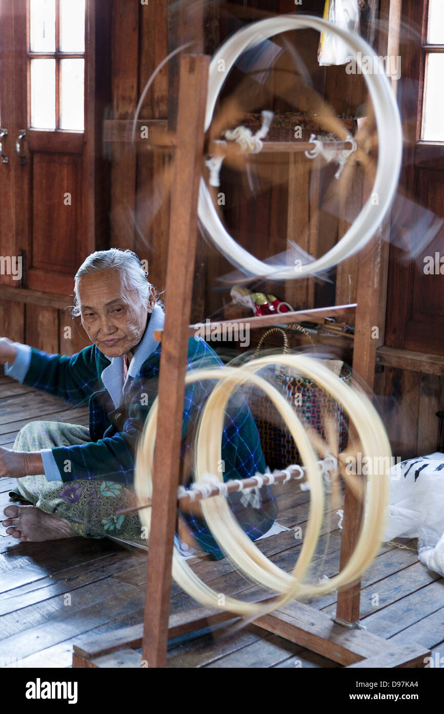Cloth weaving myanmar hi-res stock photography and images - Alamy
