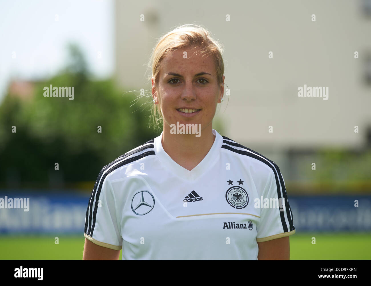The player on the women's German national soccer squad, Jennifer Cramer ...