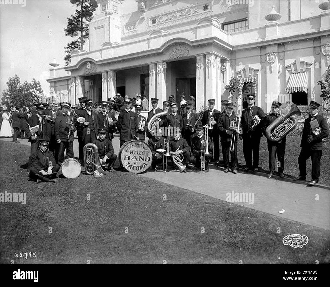 Seattle band Black and White Stock Photos & Images - Alamy