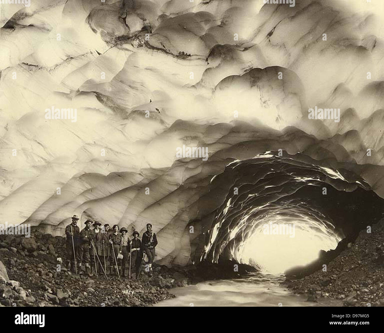 Paradise ice caves hi-res stock photography and images - Alamy