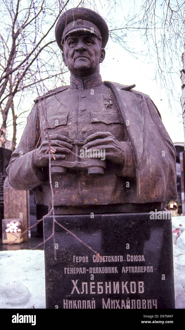 Nov. 10, 1989 - Moscow, RU - The most famous cemetery in Moscow ...