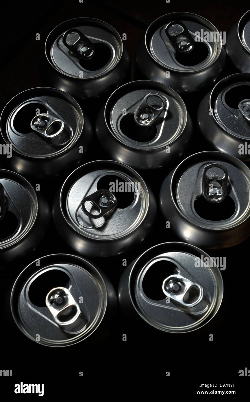 Empty aluminium drinks cans Stock Photo - Alamy
