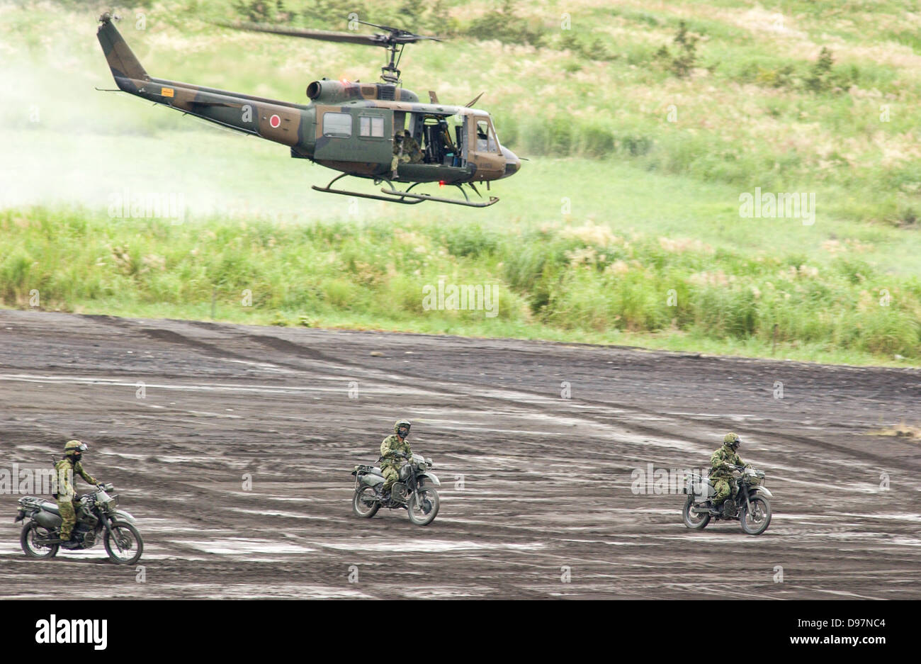 Japan Ground Self-Defense Forces (GSDF) take part in a live fire ...