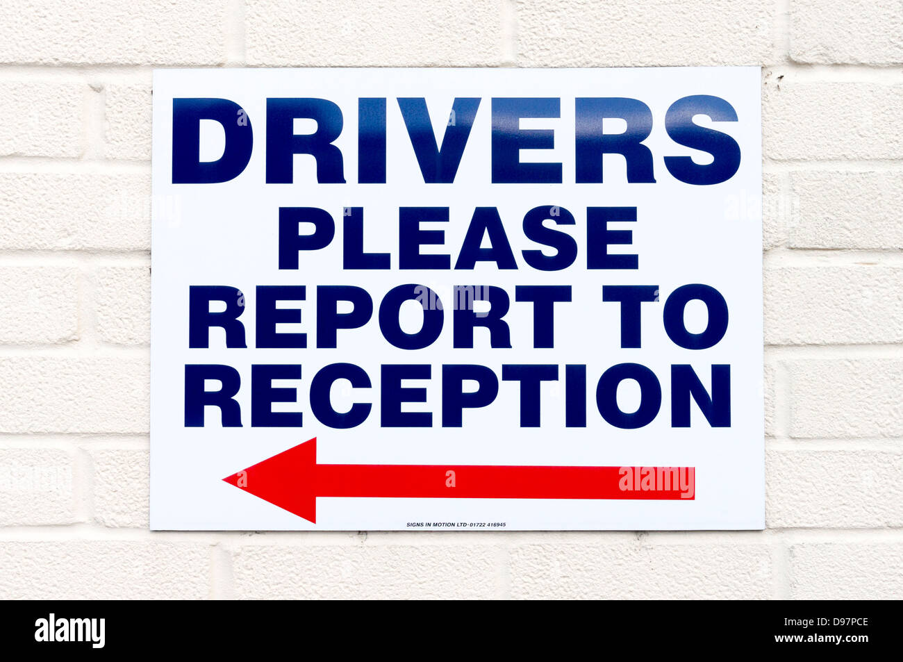 Report to reception sign hi-res stock photography and images - Alamy