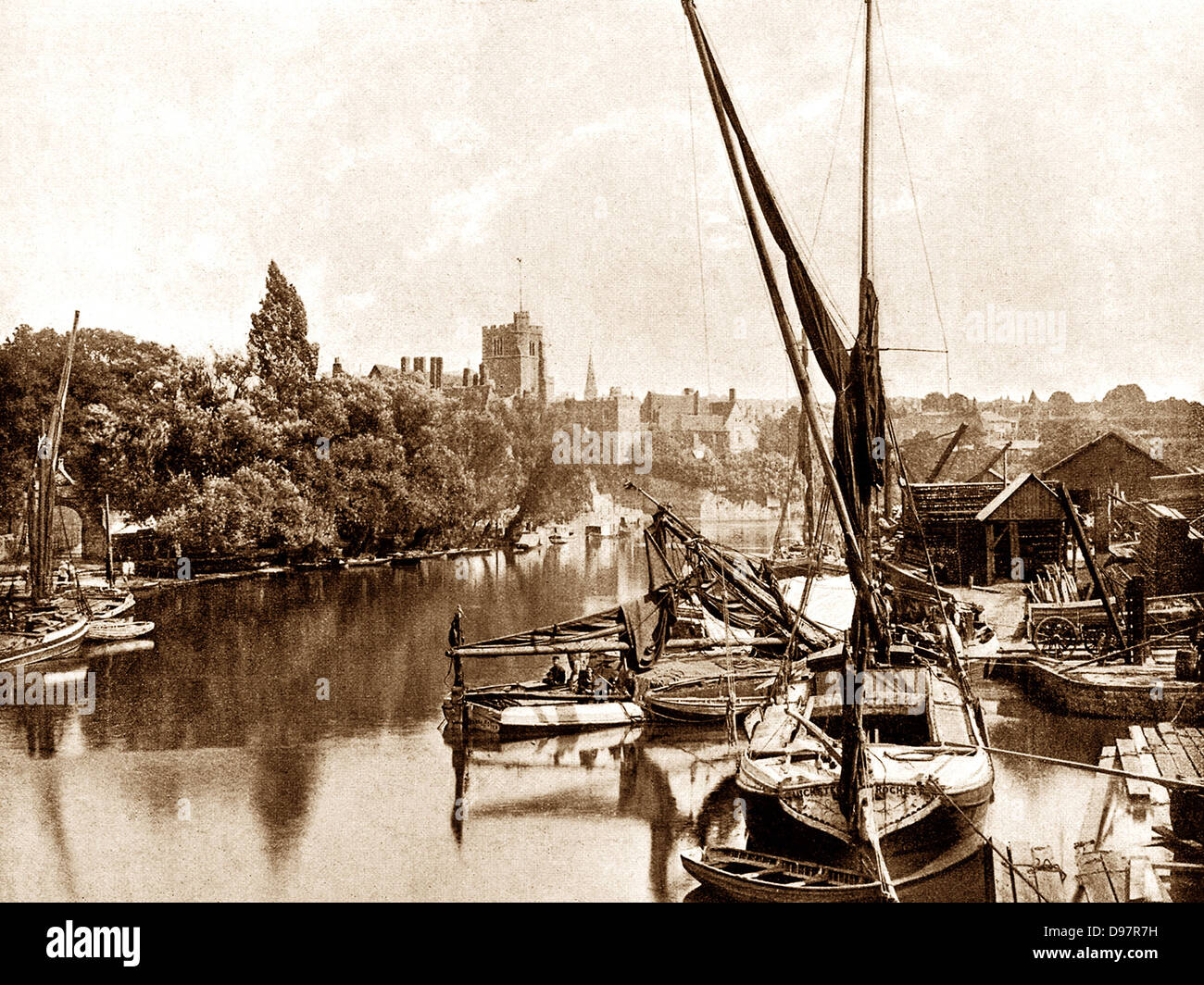 River medway maidstone hi-res stock photography and images - Alamy